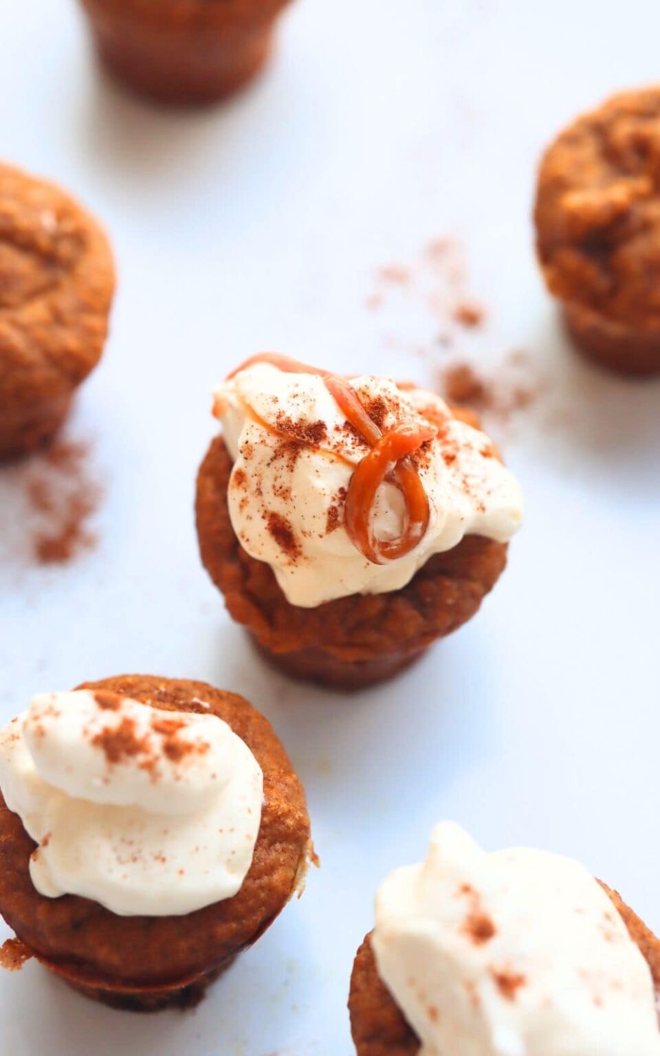 Easy Homemade Maple Vanilla Whipped Cream (Without Sugar) - The Santos ...